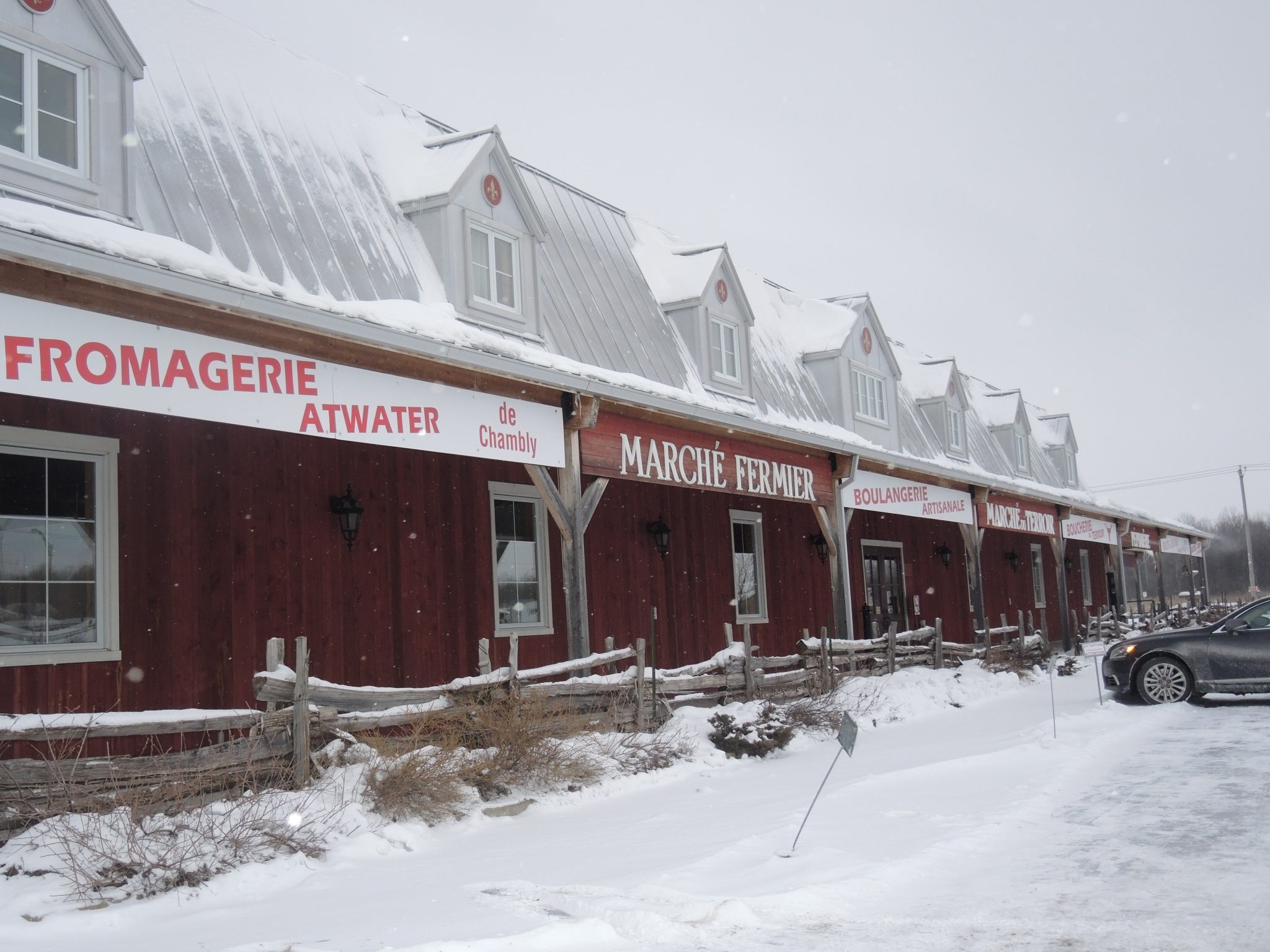 La Ferme Guyon L cran Dans La S rie Blue Moon Le Journal De Chambly