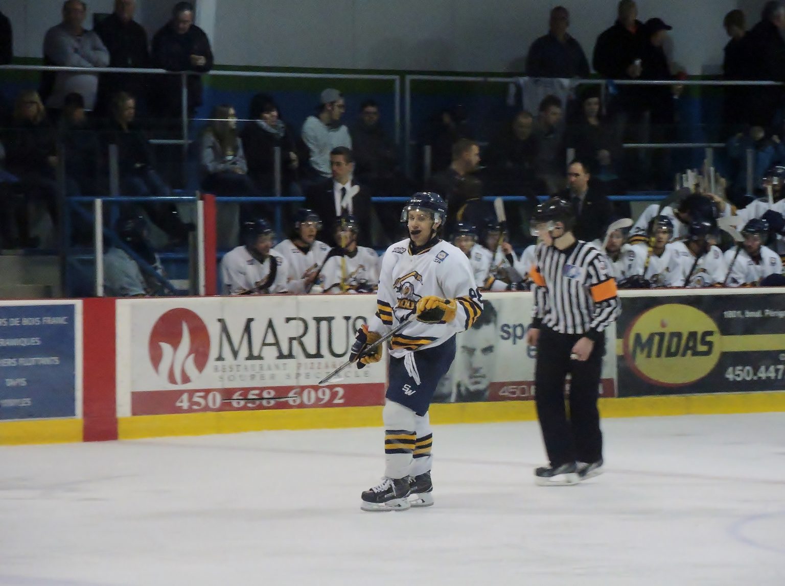 Les Inouk de Granby aplatissent les Forts - Le Journal de Chambly