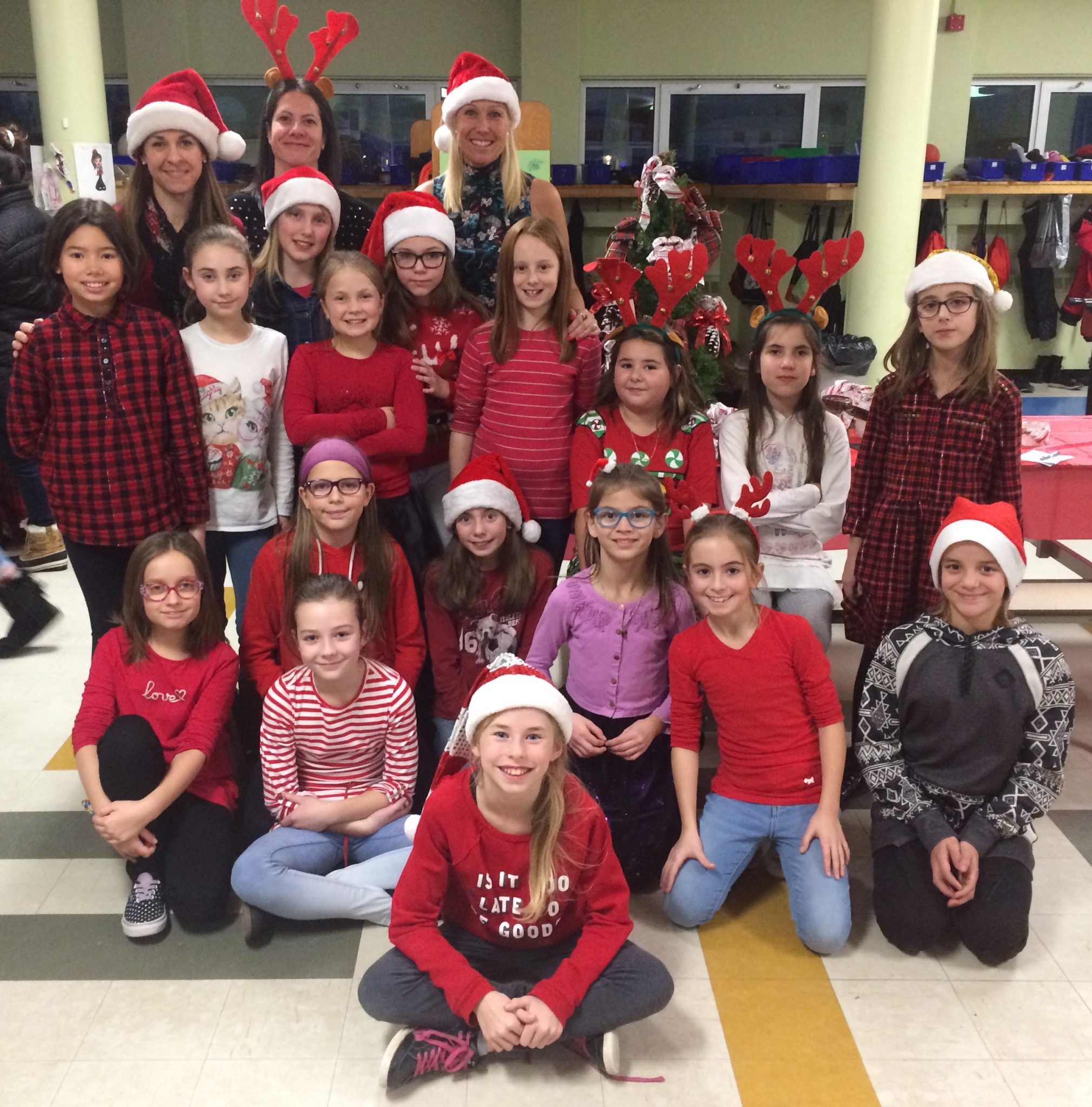 Des élèves de l'école de Salaberry présentent leur marché de Noël - Le ...