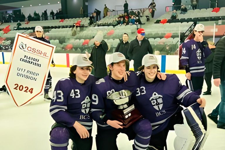 Hockey : Zachary trace sa route - Le Journal de Chambly